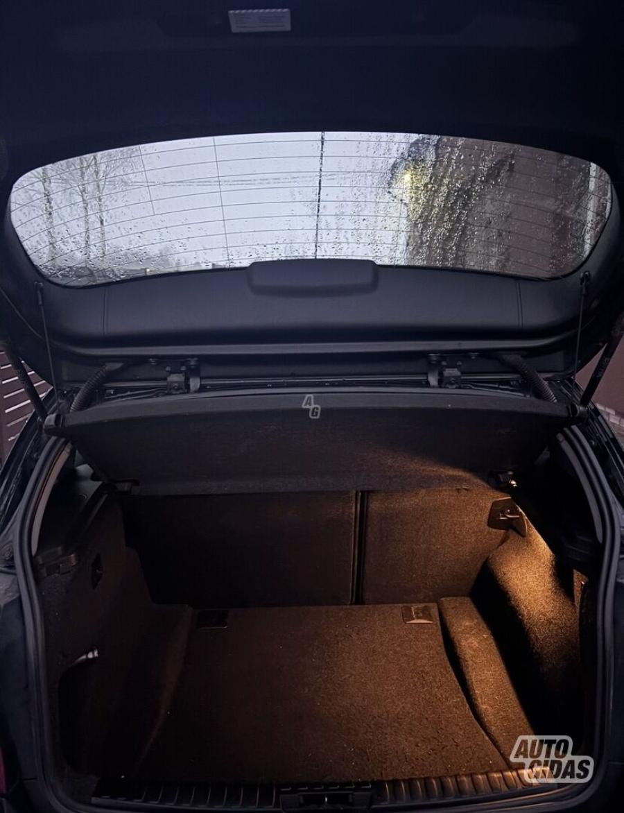 Melns BMW 118 2009 Viļņa, ar dzinēja tilpumu 2.00 L un nobraukumu 215 tūkst. km par 2500 €, foto 21 vietnē AUTOMOTO.COM.LV