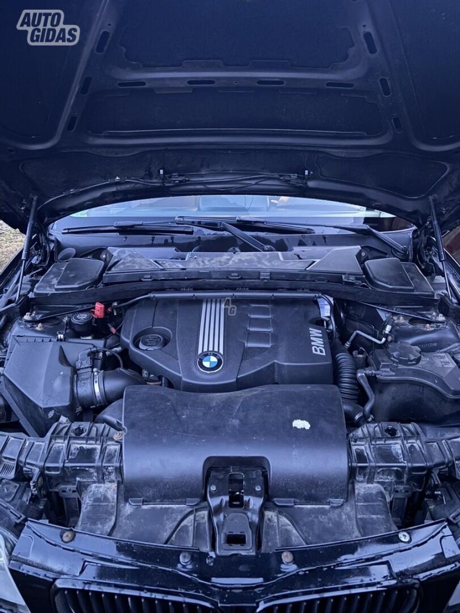 Melns BMW 118 2009 Viļņa, ar dzinēja tilpumu 2.00 L un nobraukumu 215 tūkst. km par 2500 €, foto 22 vietnē AUTOMOTO.COM.LV