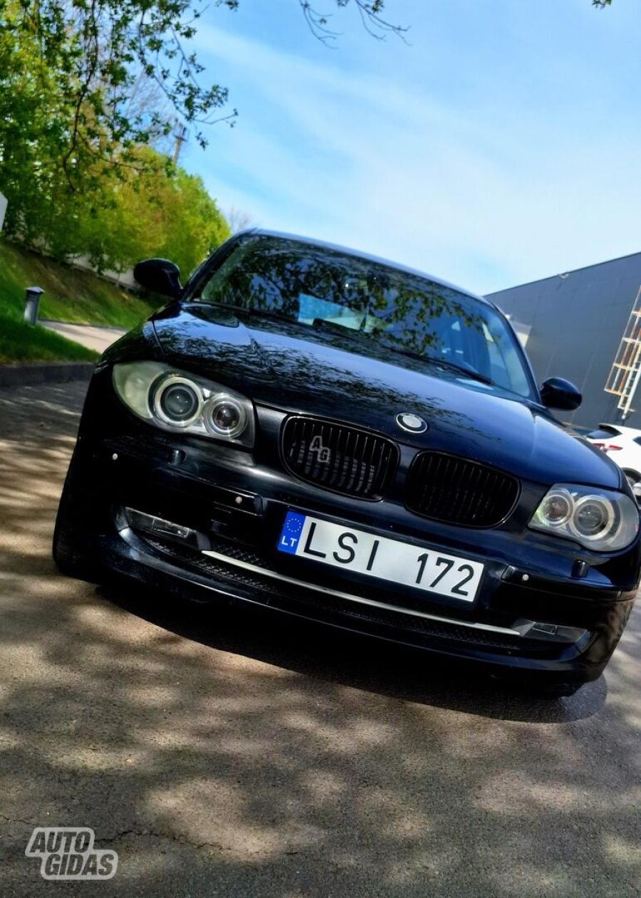 Melns BMW 118 2009 Šauļi, ar dzinēja tilpumu 2.00 L un nobraukumu 458 tūkst. km par 3950 €, foto 3 vietnē AUTOMOTO.COM.LV