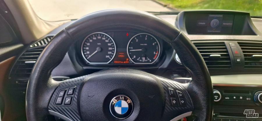 Melns BMW 118 2009 Šauļi, ar dzinēja tilpumu 2.00 L un nobraukumu 458 tūkst. km par 3950 €, foto 10 vietnē AUTOMOTO.COM.LV