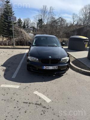 Melns BMW 118 2009 Rīga, ar dzinēja tilpumu 2.00 L un nobraukumu 290 tūkst. km par 2650 €, foto 3 vietnē AUTOMOTO.COM.LV