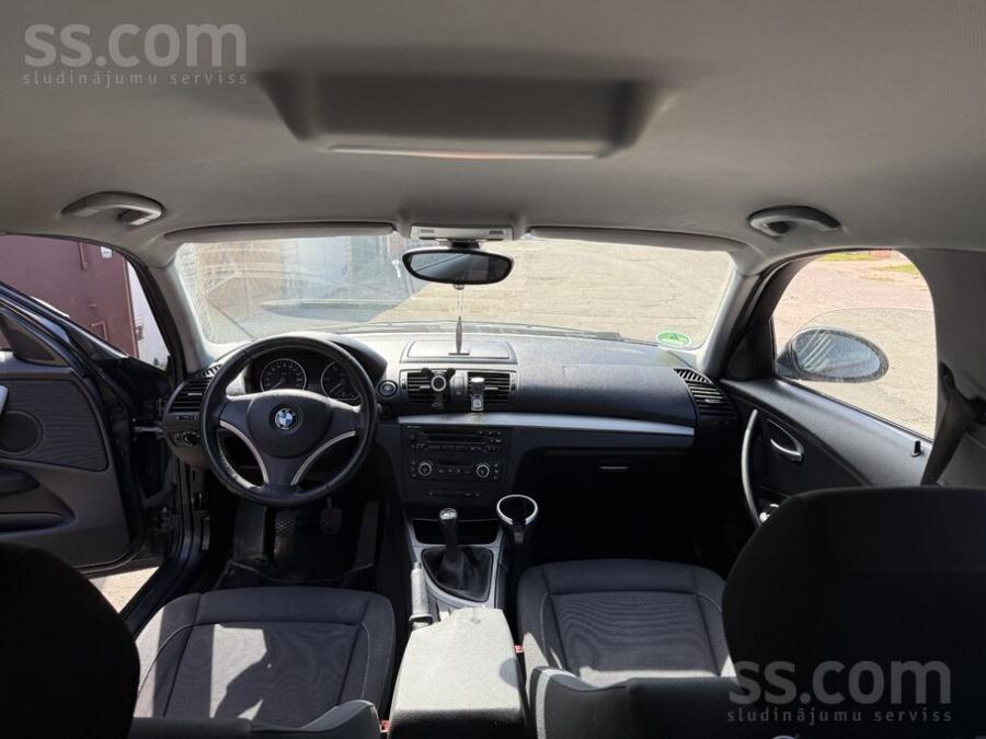 Melns BMW 118 2009 Rīga, ar dzinēja tilpumu 2.00 L un nobraukumu 290 tūkst. km par 2650 €, foto 7 vietnē AUTOMOTO.COM.LV