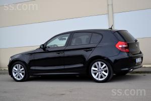 Black BMW 118 2009 in Tukums, with an engine capacity of 2.00 L and mileage of 266 thousand km for 6290 €, photo 10 on AUTOMOTO.COM.LV