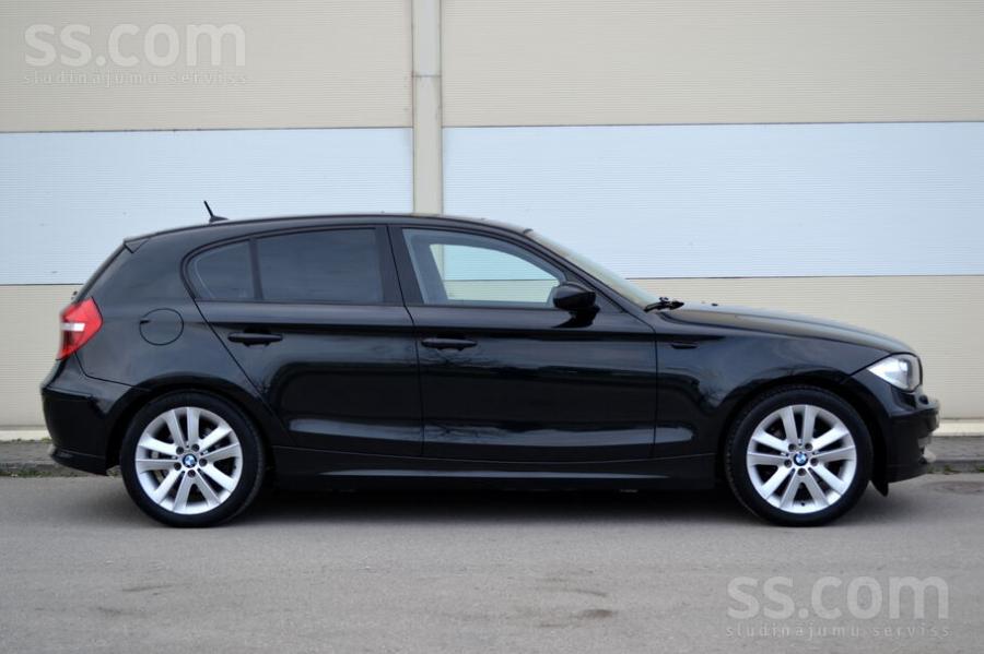 Black BMW 118 2009 in Tukums, with an engine capacity of 2.00 L and mileage of 266 thousand km for 6290 €, photo 12 on AUTOMOTO.COM.LV