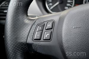 Black BMW 118 2009 in Tukums, with an engine capacity of 2.00 L and mileage of 266 thousand km for 6290 €, photo 24 on AUTOMOTO.COM.LV