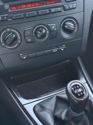 Melns BMW 118 2009 Viļņa, ar dzinēja tilpumu 2.00 L un nobraukumu 330 tūkst. km par 2250 €, foto 11 vietnē AUTOMOTO.COM.LV
