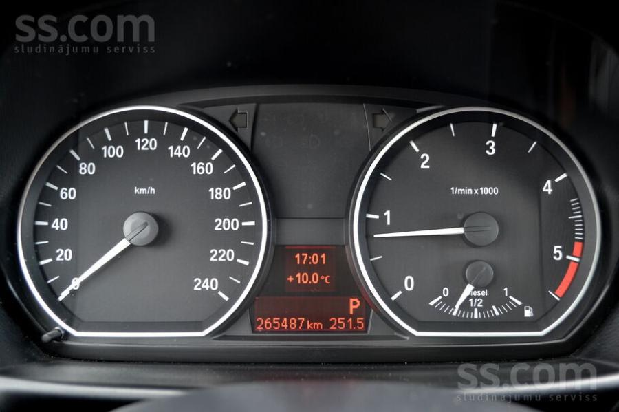 Melns BMW 118 2009 Tukums, ar dzinēja tilpumu 2.00 L un nobraukumu 266 tūkst. km par 6490 €, foto 18 vietnē AUTOMOTO.COM.LV