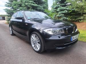 Black BMW 118 2009 in Utena, with an engine capacity of 2.00 L and mileage of 295 thousand km for 4500 €, photo 3 on AUTOMOTO.COM.LV