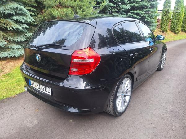 Melns BMW 118 2009 Utena, ar dzinēja tilpumu 2.00 L un nobraukumu 295 tūkst. km par 4500 €, foto 3 vietnē AUTOMOTO.COM.LV