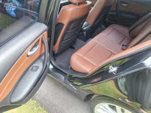 Black BMW 118 2009 in Utena, with an engine capacity of 2.00 L and mileage of 295 thousand km for 4500 €, photo 8 on AUTOMOTO.COM.LV