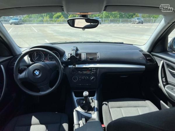 Melns BMW 118 2009 Viļņa, ar dzinēja tilpumu 2.00 L un nobraukumu 319 tūkst. km par 3690 €, foto 8 vietnē AUTOMOTO.COM.LV