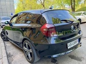 Черный БМВ 118 2009 в Вильнюс, объемом двигателя 2.00 л и пробегом 298 тыс. км за 3850 €, фото 11 на AUTOMOTO.COM.LV