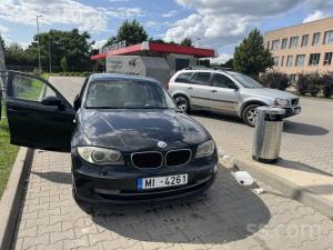 Melns BMW 118 2009 Rīga, ar dzinēja tilpumu 2.00 L un nobraukumu 267 tūkst. km par 2450 €, foto 3 vietnē AUTOMOTO.COM.LV