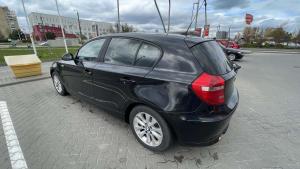 Black BMW 118 2009 in Kaunas, with an engine capacity of 2.00 L and mileage of 308 thousand km for 2800 €, photo 8 on AUTOMOTO.COM.LV