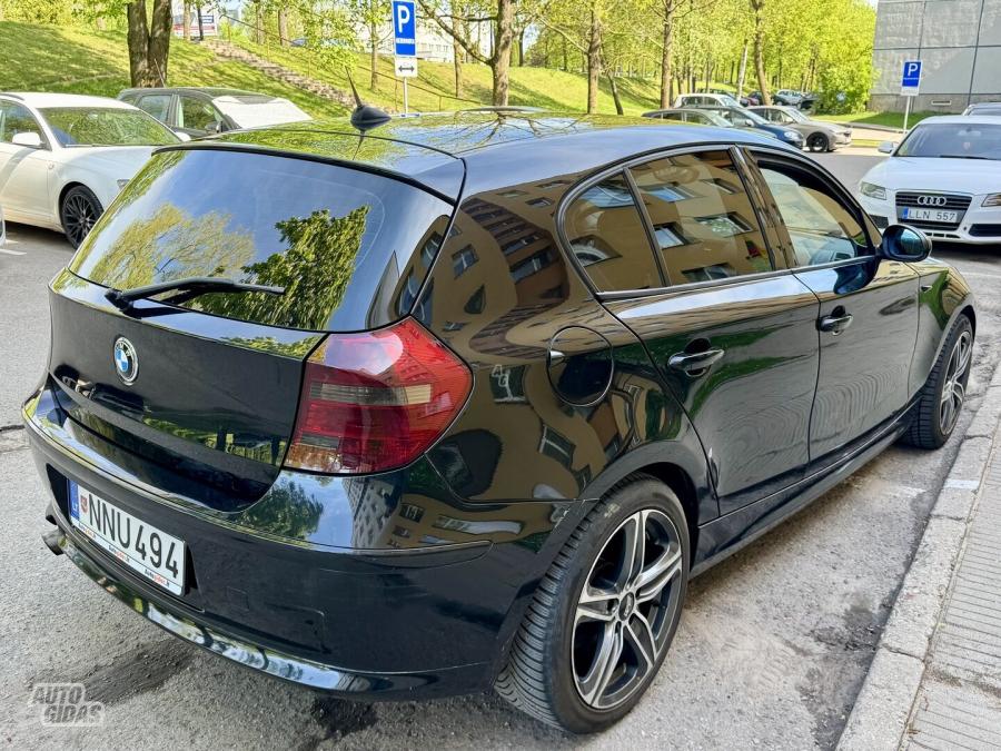 Melns BMW 118 2009 Viļņa, ar dzinēja tilpumu 2.00 L un nobraukumu 298 tūkst. km par 3650 €, foto 9 vietnē AUTOMOTO.COM.LV