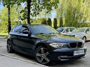 Melns BMW 118 2009 Viļņa, ar dzinēja tilpumu 2.00 L un nobraukumu 298 tūkst. km par 3650 €, foto 12 vietnē AUTOMOTO.COM.LV