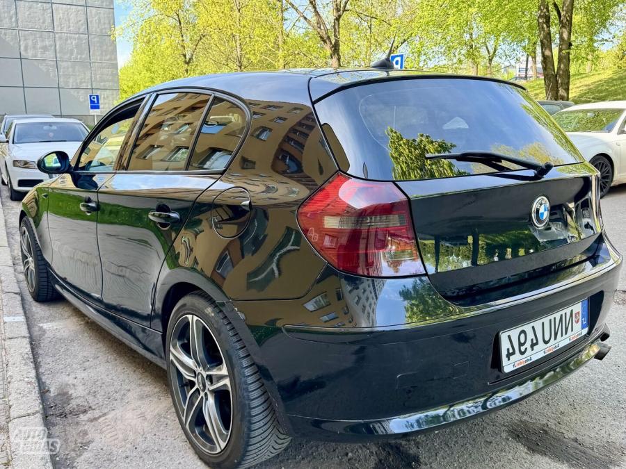 Melns BMW 118 2009 Viļņa, ar dzinēja tilpumu 2.00 L un nobraukumu 298 tūkst. km par 3650 €, foto 16 vietnē AUTOMOTO.COM.LV