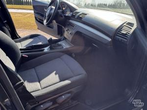 Melns BMW 118 2009 Viļņa, ar dzinēja tilpumu 2.00 L un nobraukumu 298 tūkst. km par 3650 €, foto 25 vietnē AUTOMOTO.COM.LV