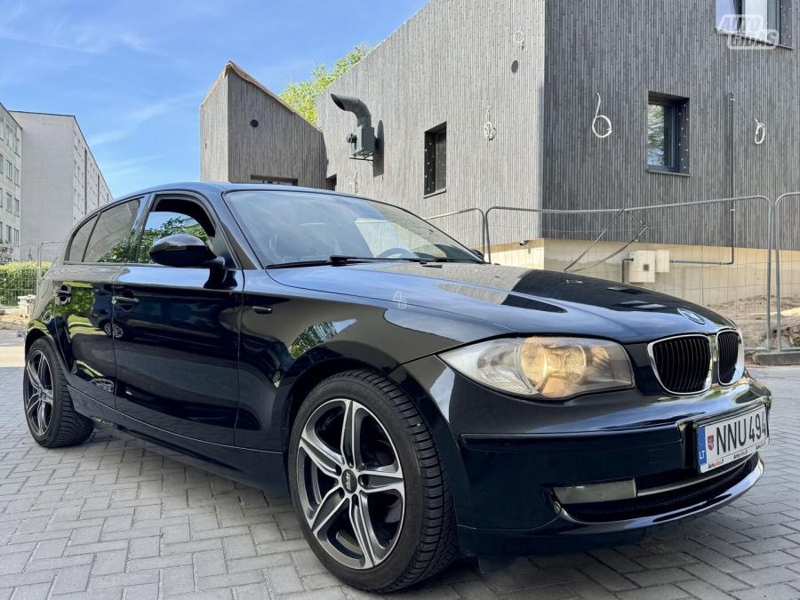 Melns BMW 118 2009 Viļņa, ar dzinēja tilpumu 2.00 L un nobraukumu 298 tūkst. km par 3650 €, foto 30 vietnē AUTOMOTO.COM.LV