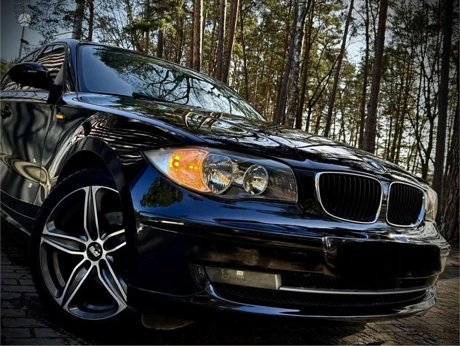 Melns BMW 118 2009 Viļņa, ar dzinēja tilpumu 2.00 L un nobraukumu 298 tūkst. km par 2899 €, foto 1 vietnē AUTOMOTO.COM.LV