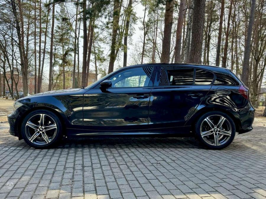 Melns BMW 118 2009 Viļņa, ar dzinēja tilpumu 2.00 L un nobraukumu 298 tūkst. km par 2899 €, foto 9 vietnē AUTOMOTO.COM.LV