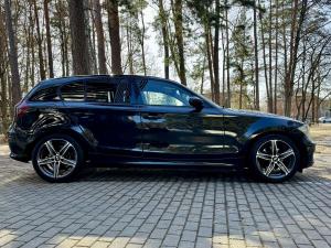 Melns BMW 118 2009 Viļņa, ar dzinēja tilpumu 2.00 L un nobraukumu 298 tūkst. km par 2899 €, foto 13 vietnē AUTOMOTO.COM.LV