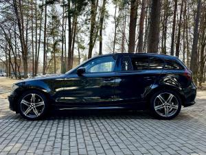 Melns BMW 118 2009 Viļņa, ar dzinēja tilpumu 2.00 L un nobraukumu 298 tūkst. km par 2899 €, foto 15 vietnē AUTOMOTO.COM.LV
