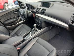 Black BMW 118 2009 in Riga, with an engine capacity of 2.00 L and mileage of 0 thousand km for 5350 €, photo 8 on AUTOMOTO.COM.LV