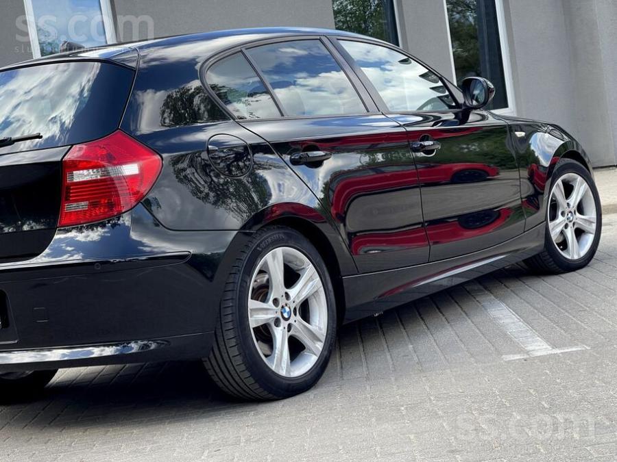 Melns BMW 118 2010 Jūrmala, ar dzinēja tilpumu 2.00 L un nobraukumu 0 tūkst. km par 5650 €, foto 13 vietnē AUTOMOTO.COM.LV