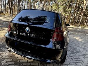 Black BMW 118 2010 in Alytus, with an engine capacity of 2.00 L and mileage of 282 thousand km for 4350 €, photo 18 on AUTOMOTO.COM.LV
