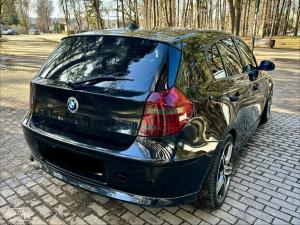 Black BMW 118 2010 in Alytus, with an engine capacity of 2.00 L and mileage of 282 thousand km for 4350 €, photo 22 on AUTOMOTO.COM.LV