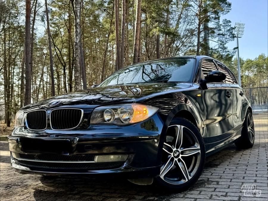 Melns BMW 118 2010 Alīta, ar dzinēja tilpumu 2.00 L un nobraukumu 281 tūkst. km par 4450 €, foto 9 vietnē AUTOMOTO.COM.LV