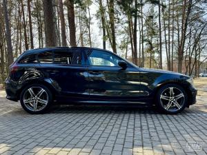 Melns BMW 118 2010 Alīta, ar dzinēja tilpumu 2.00 L un nobraukumu 281 tūkst. km par 4450 €, foto 30 vietnē AUTOMOTO.COM.LV