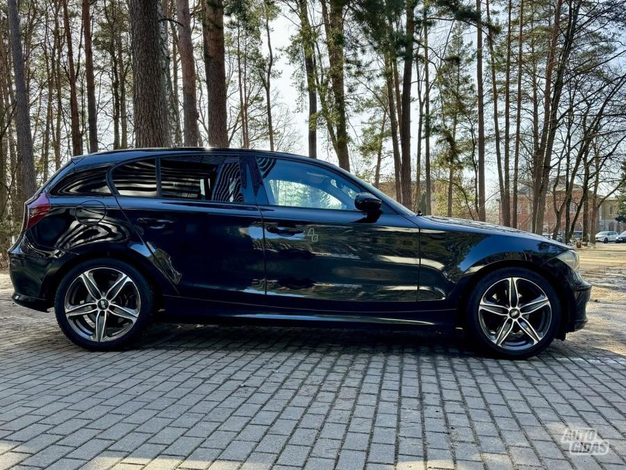 Melns BMW 118 2010 Alīta, ar dzinēja tilpumu 2.00 L un nobraukumu 292 tūkst. km par 4250 €, foto 12 vietnē AUTOMOTO.COM.LV