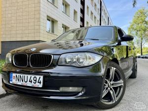 Black BMW 118 2010 in Alytus, with an engine capacity of 2.00 L and mileage of 302 thousand km for 3699 €, photo 31 on AUTOMOTO.COM.LV