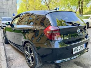 Melns BMW 118 2010 Alīta, ar dzinēja tilpumu 2.00 L un nobraukumu 301 tūkst. km par 3199 €, foto 26 vietnē AUTOMOTO.COM.LV