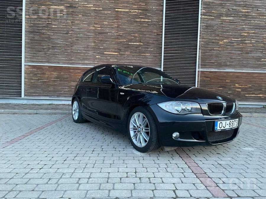 Black BMW 118 2010 in Riga, with an engine capacity of 2.00 L and mileage of 0 thousand km for 3700 €, photo 1 on AUTOMOTO.COM.LV