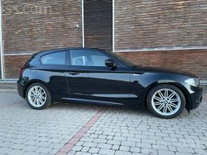 Black BMW 118 2010 in Riga, with an engine capacity of 2.00 L and mileage of 0 thousand km for 3700 €, photo 5 on AUTOMOTO.COM.LV