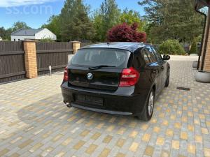 Black BMW 118 2010 in Riga, with an engine capacity of 2.00 L and mileage of 0 thousand km for 2800 €, photo 5 on AUTOMOTO.COM.LV