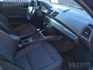 Black BMW 118 2010 in Riga, with an engine capacity of 2.00 L and mileage of 0 thousand km for 2800 €, photo 21 on AUTOMOTO.COM.LV
