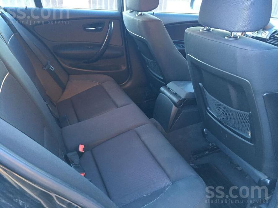 Black BMW 118 2010 in Riga, with an engine capacity of 2.00 L and mileage of 0 thousand km for 2800 €, photo 25 on AUTOMOTO.COM.LV