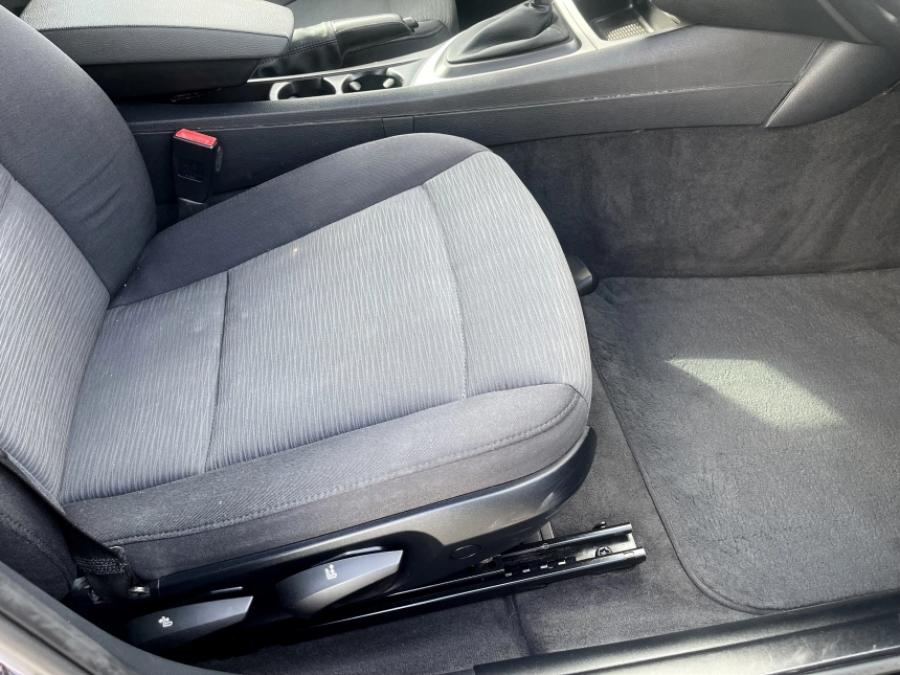 Black BMW 118 2010 in Riga, with an engine capacity of 2.00 L and mileage of 286 thousand km for 5650 €, photo 20 on AUTOMOTO.COM.LV