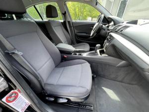 Black BMW 118 2010 in Riga, with an engine capacity of 2.00 L and mileage of 286 thousand km for 5650 €, photo 22 on AUTOMOTO.COM.LV