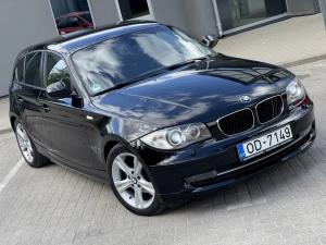 Black BMW 118 2010 in Riga, with an engine capacity of 2.00 L and mileage of 286 thousand km for 5650 €, photo 28 on AUTOMOTO.COM.LV