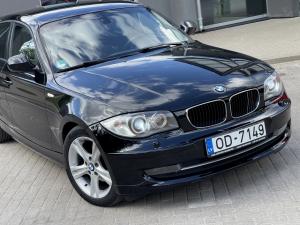 Black BMW 118 2010 in Riga, with an engine capacity of 2.00 L and mileage of 286 thousand km for 5650 €, photo 30 on AUTOMOTO.COM.LV