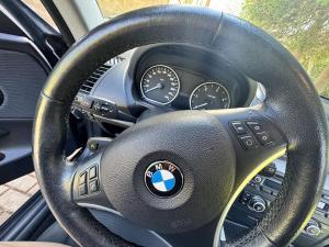 Black BMW 118 2010 in Kaunas, with an engine capacity of 2.00 L and mileage of 184 thousand km for 3400 €, photo 16 on AUTOMOTO.COM.LV