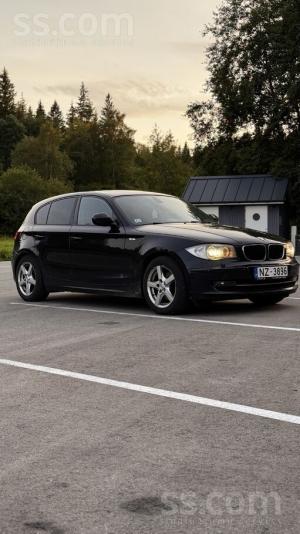 Melns BMW 118 2010 Saldus, ar dzinēja tilpumu 2.00 L un nobraukumu 310 tūkst. km par 3600 €, foto 4 vietnē AUTOMOTO.COM.LV