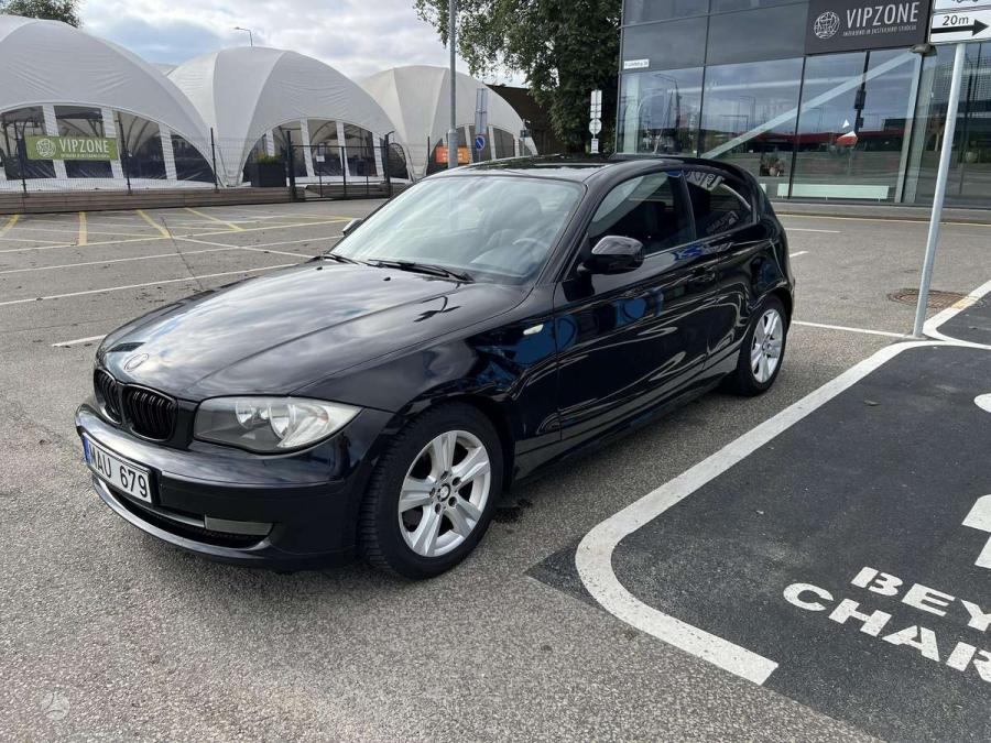 Melns BMW 118 2010 Viļņa, ar dzinēja tilpumu 2.00 L un nobraukumu 314 tūkst. km par 3400 €, foto 1 vietnē AUTOMOTO.COM.LV