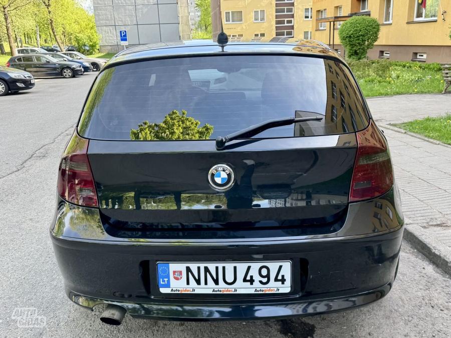 Black BMW 118 2010 in Vilnius, with an engine capacity of 2.00 L and mileage of 298 thousand km for 3850 €, photo 8 on AUTOMOTO.COM.LV