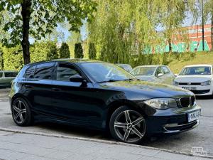 Black BMW 118 2010 in Vilnius, with an engine capacity of 2.00 L and mileage of 298 thousand km for 3850 €, photo 11 on AUTOMOTO.COM.LV
